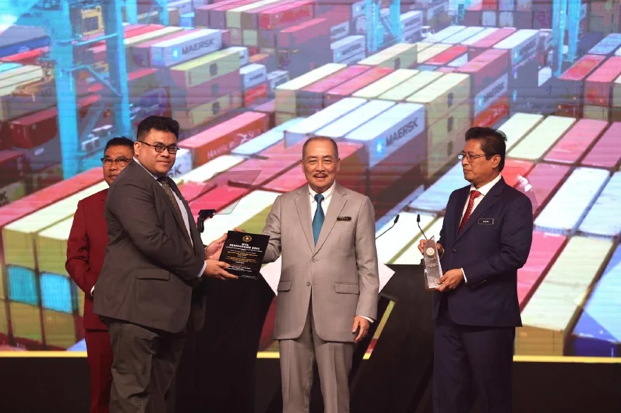 Pelabuhan Tanjung Pelepas Sdn Bhd. - PTP the best transshipment ...